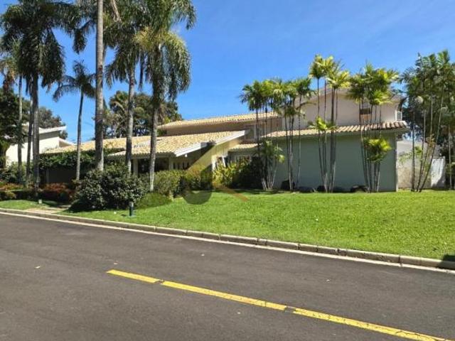 Casa em condomínio à venda, na região do Gramado Campinas/SP, 4 quartos 2 suítes térreas, espaço