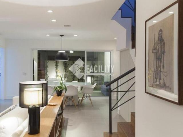 Casa em condomínio à venda na região da Hípica em Campinas