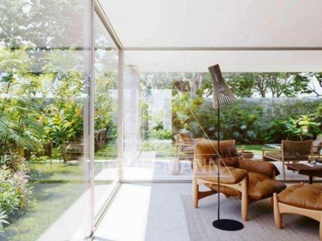 Casa em condomínio à Venda no Alto da Boa Vista 4 quartos suítes, 4 Vagas, A.U 705,00m