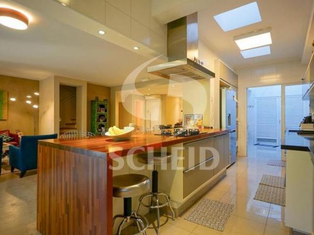 Casa em Condomínio à Venda no Alto da Boa Vista