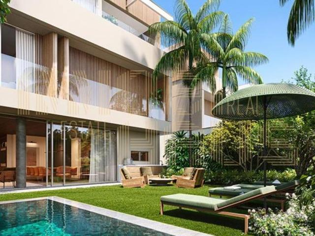 Casa em condomínio à venda no Alto de Pinheiros 4 suítes