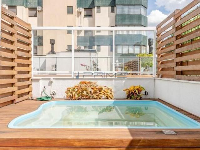 Casa em condomínio à venda no bairro Chácara das Pedras Porto Alegre/RS