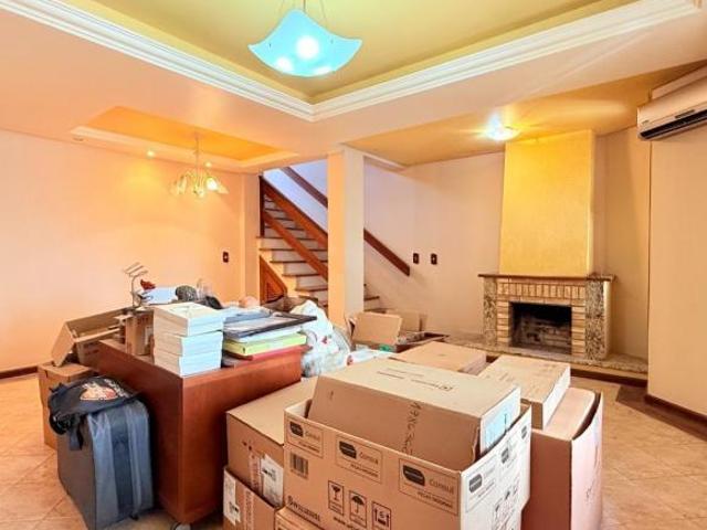 Casa em Condomínio à venda no bairro Cristal 3 quartos e 2 vagas