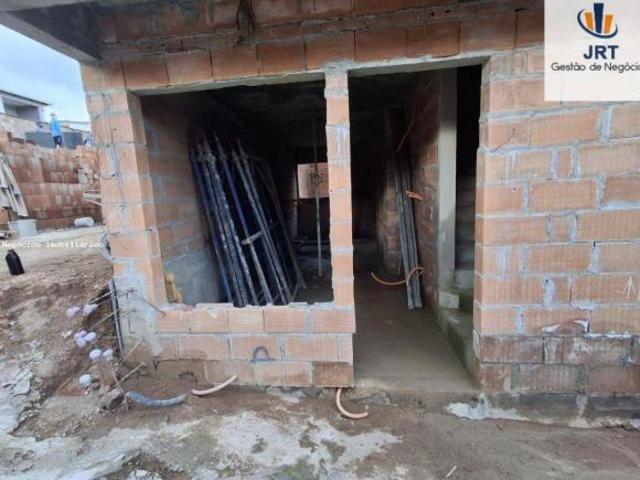 Casa em condomínio a venda no bairro Icaivera, Contagem