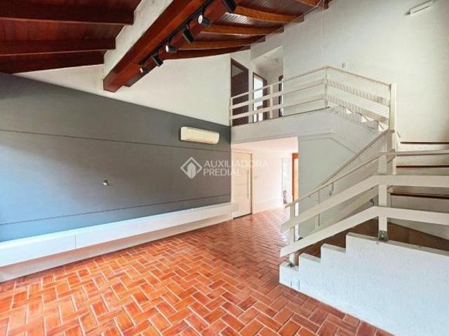 Casa em Condomínio à venda no bairro Ipanema 3 quartos e 2 vagas de garagem