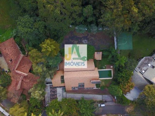 Casa em Condomínio a Venda no bairro Morumbi próximo ao Colégio Pio XII, em São Paulo