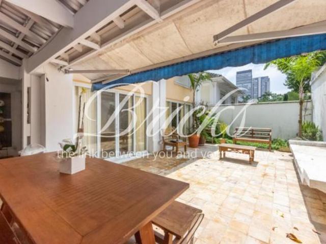 CASA EM CONDOMÍNIO A VENDA NO CAMPO BELO
