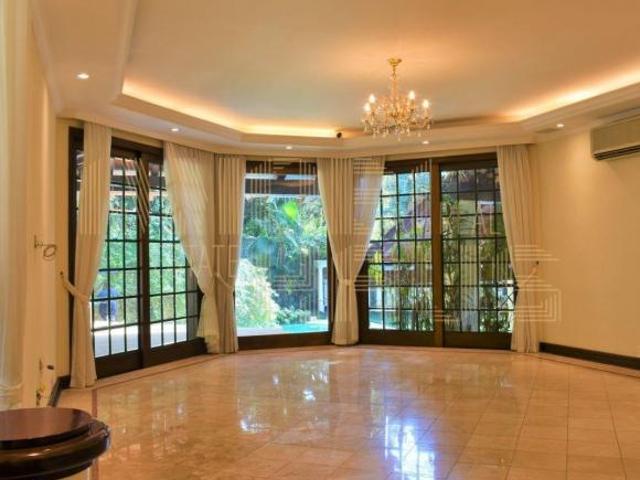 Casa em condomínio à venda no Chácara Flora | 4 quartos/4 suítes