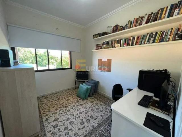 Casa em condomínio à venda no Condomínio Estância Marambaia em Vinhedo/SP