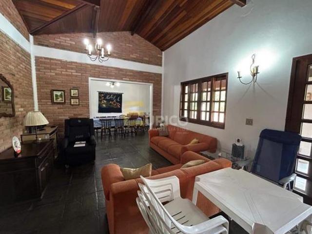 Casa em condomínio à venda no Condomínio Estância Marambaia em Vinhedo/SP
