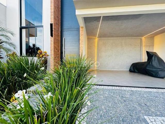 Casa em condomínio à venda no Condominio Le Village em Valinhos/SP