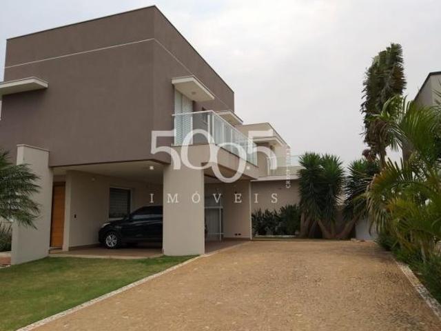 Casa em condomínio à venda no condomínio Palmeiras Imperiais em Salto, 3 suítes e 1.000m² de terreno