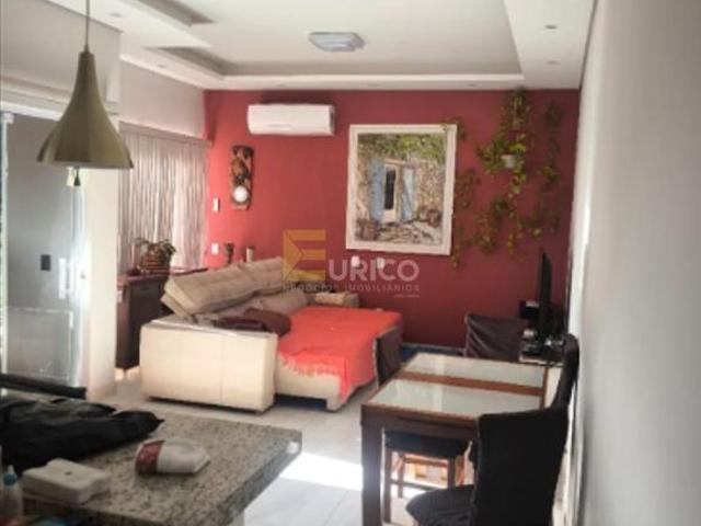 Casa em condomínio à venda no Condomínio Parque Suiço em Valinhos/SP