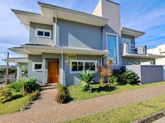 Casa em condomínio à venda no Condomínio Portal do Jequitibá em Valinhos/SP