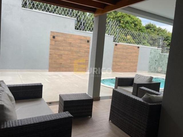 Casa em condomínio à venda no Condomínio Portal do Jequitibá em Valinhos/SP