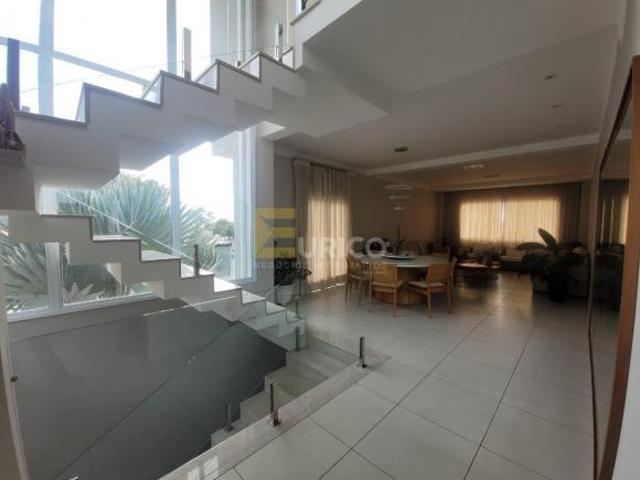 Casa em condomínio à venda no Condomínio Portal do Jequitibá em Valinhos/SP