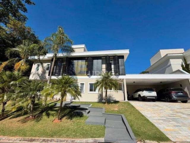 Casa em condomínio à venda no Condomínio Portal do Lago em Valinhos/SP