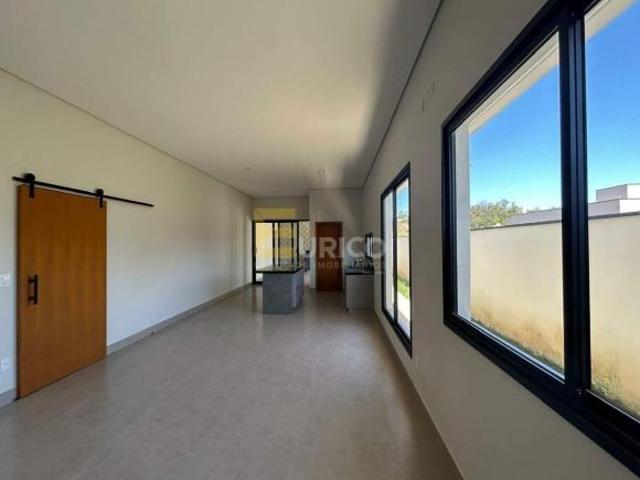 Casa em condomínio à venda no Condomínio Residencial Mont&apos Alcino em Valinhos/SP