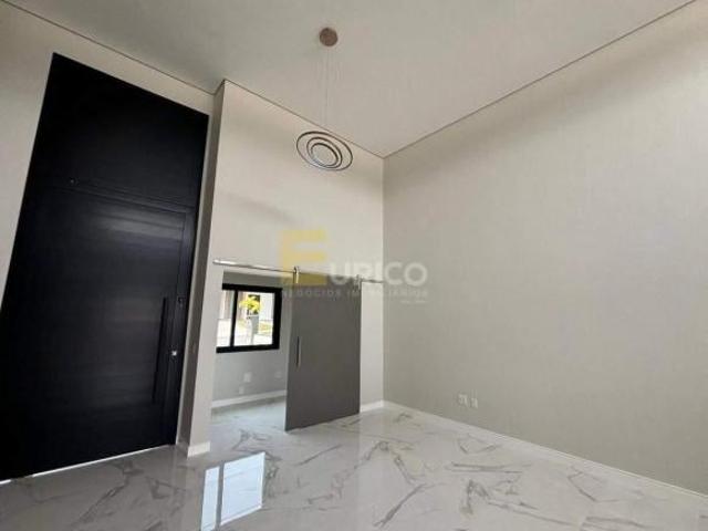 Casa em condomínio à venda no Condomínio Residencial Mont&apos Alcino em Valinhos/SP