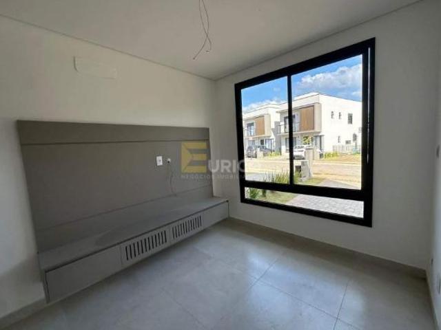 Casa em condomínio à venda no Condomínio Residencial Mont Blanc em Vinhedo/SP