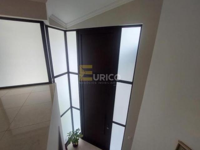 Casa em condomínio à venda no Condomínio Residencial Oruam em Valinhos/SP
