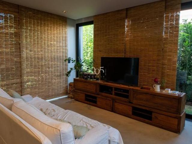 Casa em condomínio à venda no Condomínio Una em Itu/SP, 3 suítes, com 325m² construídos em um terren