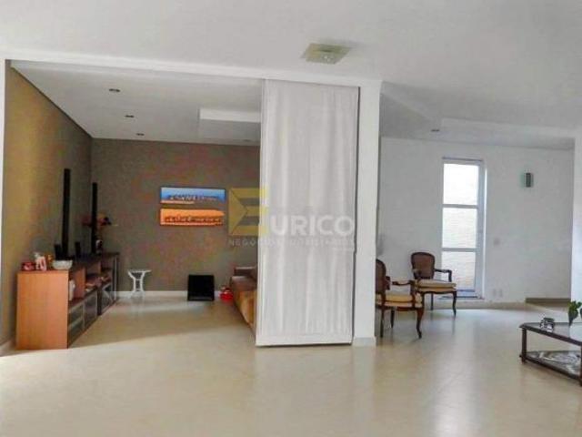 Casa em condomínio à venda no Condomínio Vale do Itamaracá em Valinhos/SP