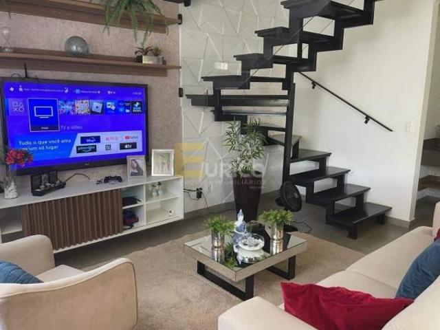 Casa em condomínio à venda no Condomínio Village Marianna em Valinhos/SP