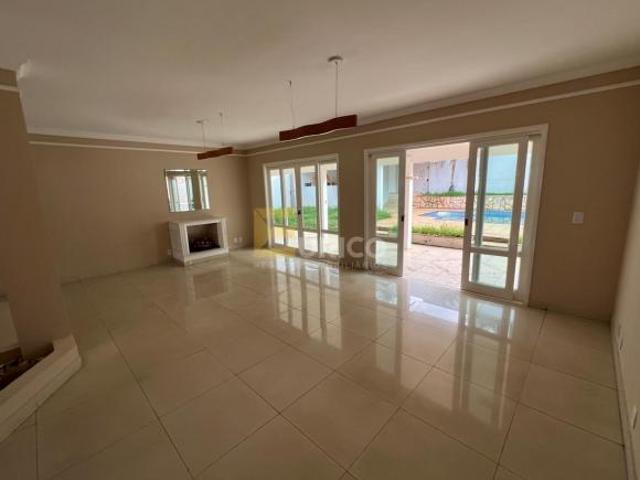 Casa em condomínio à venda no Condomínio Villaggio Capríccio em Louveira/SP