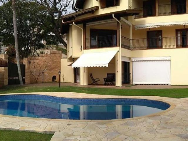 Casa em condomínio à venda no Condomínio Vista Alegre Sede em Vinhedo/SP