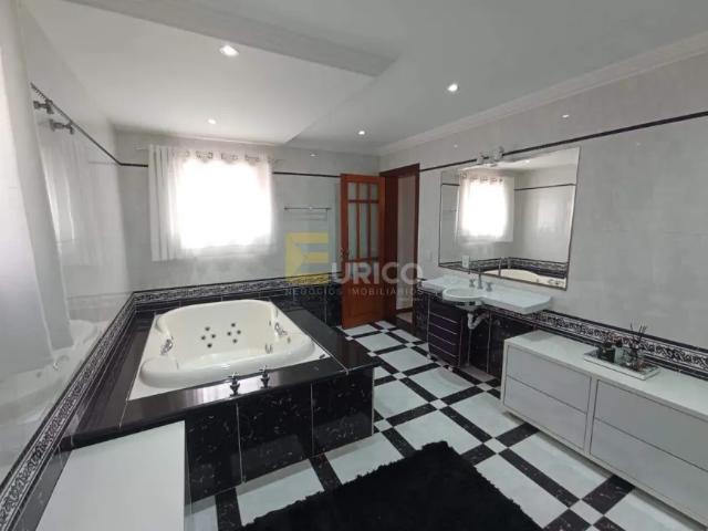 Casa em condomínio à venda no Condomínio Vivenda das Quaresmeiras em Valinhos/SP