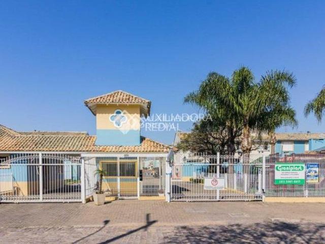 Casa em Condomínio à Venda no Humaitá