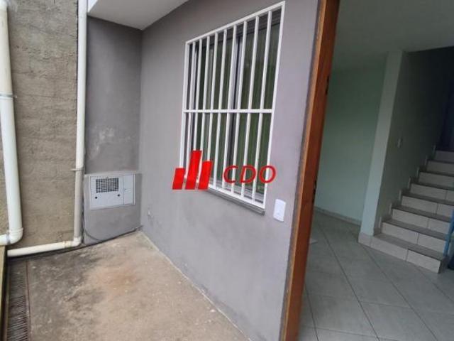 Casa em condomínio à venda no Jardim Guarujá, São Paulo SP: 3 quartos, 1 sala, 1 banheiro, 1 vaga, 1