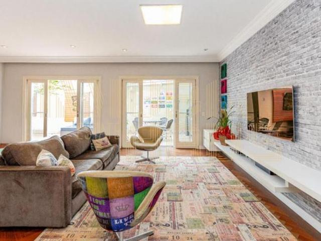 Casa em condomínio à venda no Jardim dos Estados | 4 quartos/ 4 suítes
