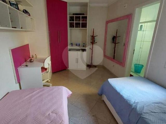 Casa em condomínio á venda no Jardim São Paulo