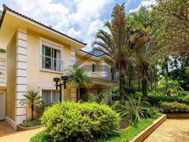 Casa em Condomínio à Venda no Jardim Petrópolis