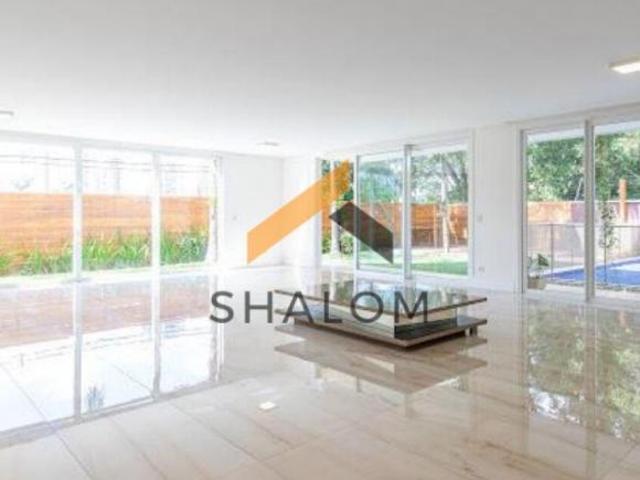 Casa em condomínio à venda no Parque Colonial Condomínio Porto Fino | 680m²