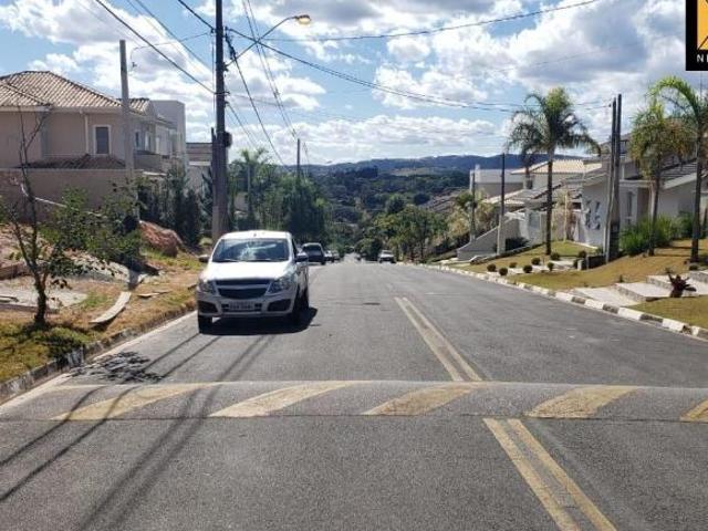 Casa em condomínio à venda no Pinheirinho em Vinhedo/SP