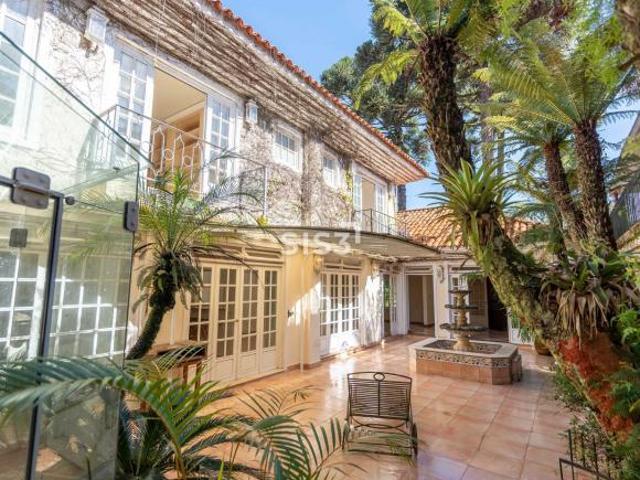 Casa em condomínio à venda no São Lourenço | 4 suí