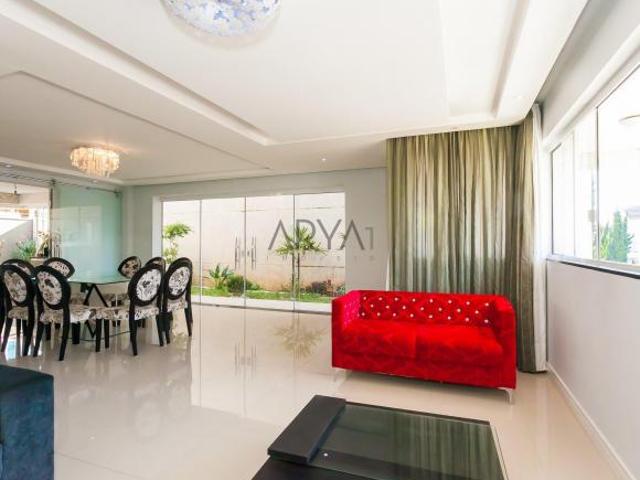 Casa em condomínio à venda no Santa Quitéria ARYA