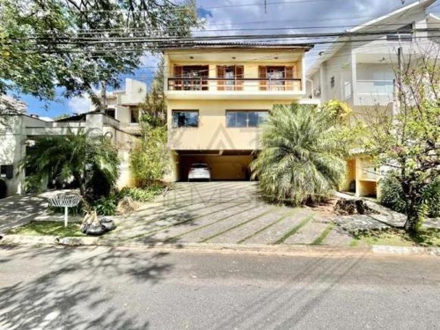 Casa em Condomínio à Venda ou Locação em Cotia SP, Bairro São Paulo II: 3 Quartos, 1 Suíte, 4 Salas