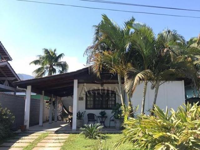 Casa em condomínio à venda ou locação em Ubatuba!