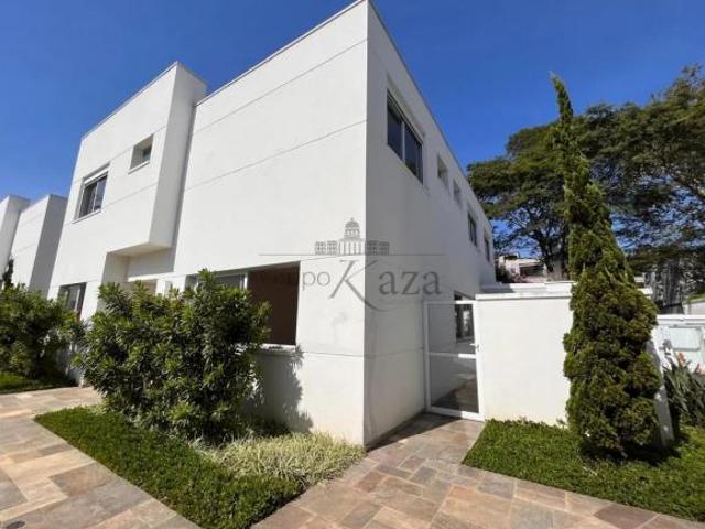 Casa em Condomínio Alto da Boa Vista 4 Dormitórios 586m²