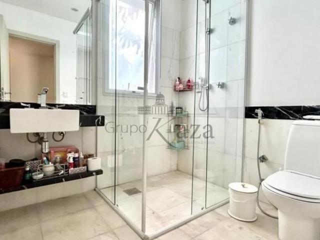 Casa em Condomínio Alto da Boa Vista 4 Dormitórios 653m²