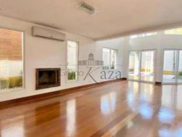 Casa em Condomínio Alto da Boa Vista 4 Dormitórios 764,78m²