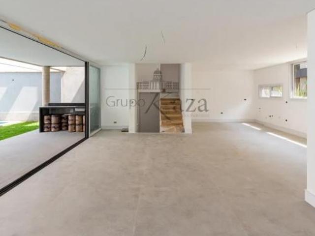 Casa em Condomínio Alto da Boa Vista 4 Suítes 450m²