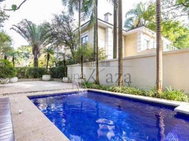 Casa em Condomínio Alto da Boa Vista 4 Suítes 710,04m²