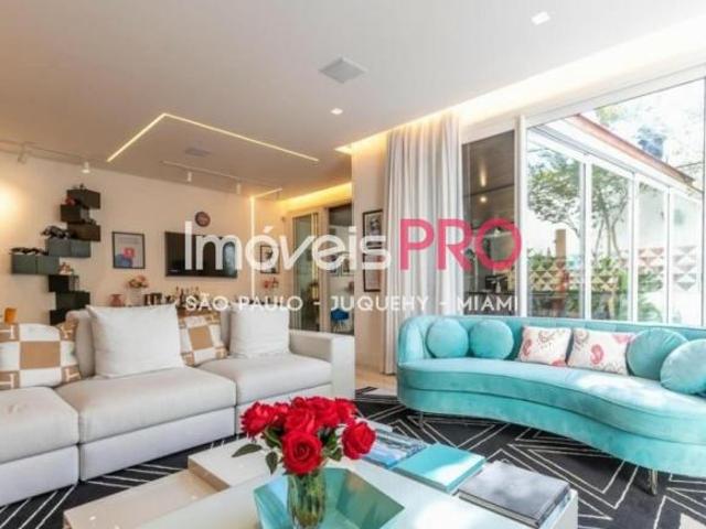Casa em condomínio Alto da Boa Vista 5 suítes