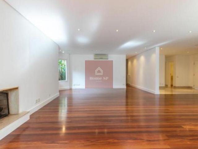 Casa à venda em condomínio Alto da Boa Vista 710m² 4 suítes 5 vagas de garagem!