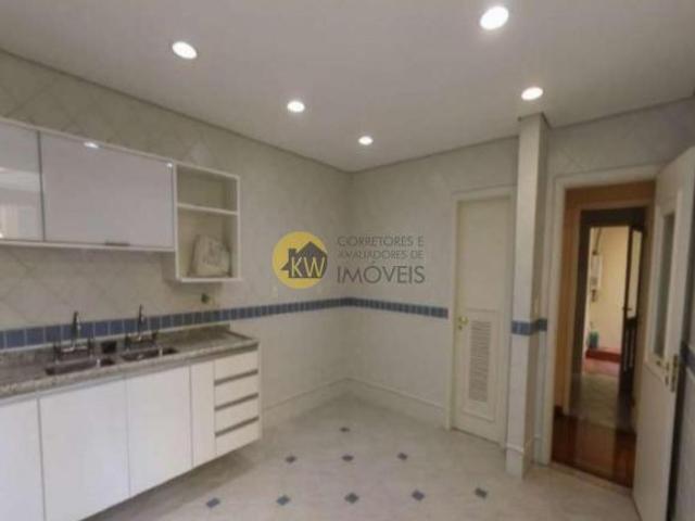 Casa em Condomínio Alto da Boa Vista próximo do metrô, com 4 suítes á Venda com 373 m² só por R$2